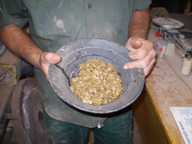 Gold Nuggets Kalgoorlie - Processing the Ore